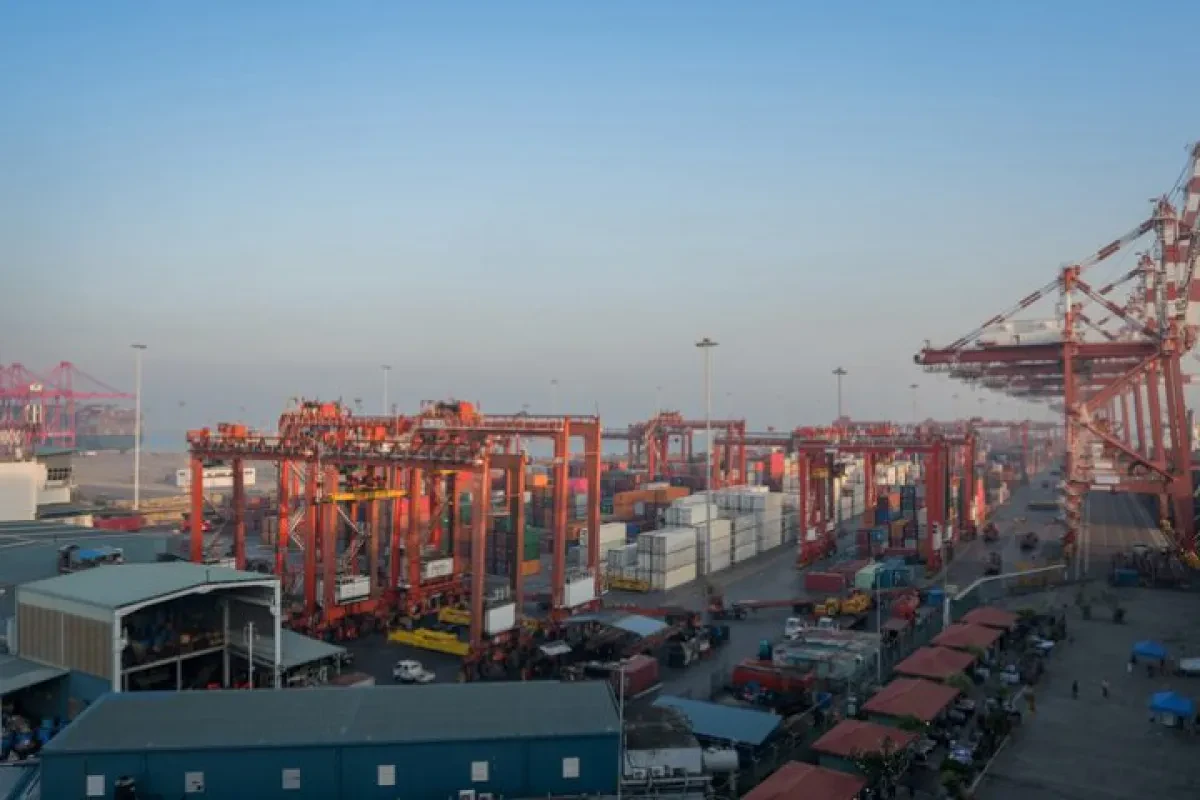 Sri Lanka to redevelop East Container Terminal after ruling out sale ...